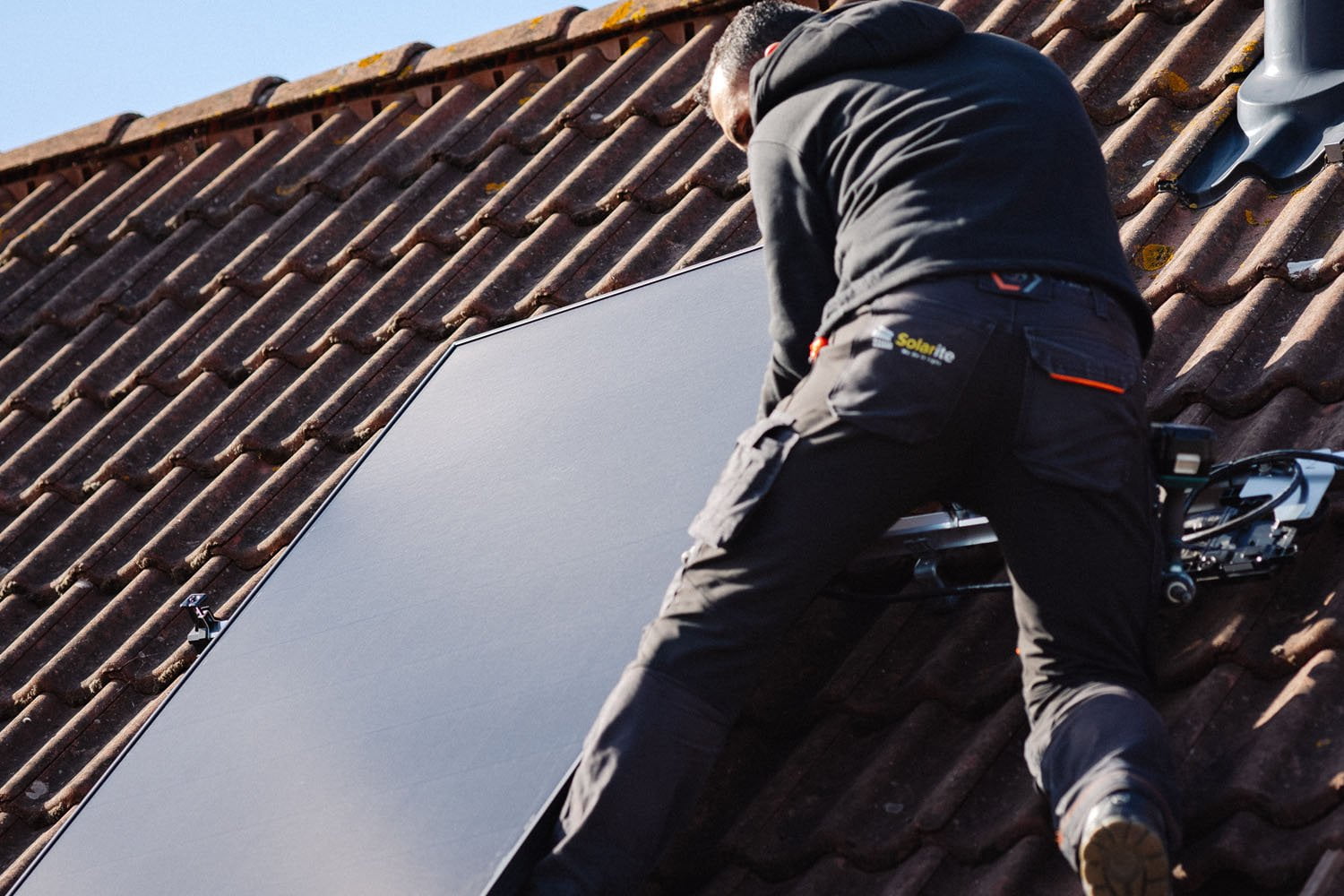 Wat is nodig voor zonnepanelen onderhoud? | Solarite
